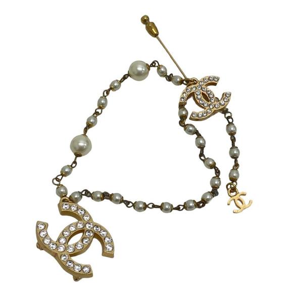 CHANEL | Jewelry | Chanel Fake Pearl P Coco Mark Brooch Gold Ladies ...